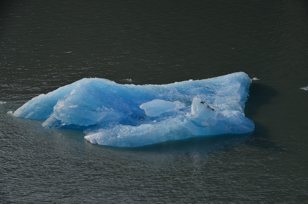 Why Ice Floats: Exploring Density of Water, Buoyancy, and Thermal ...