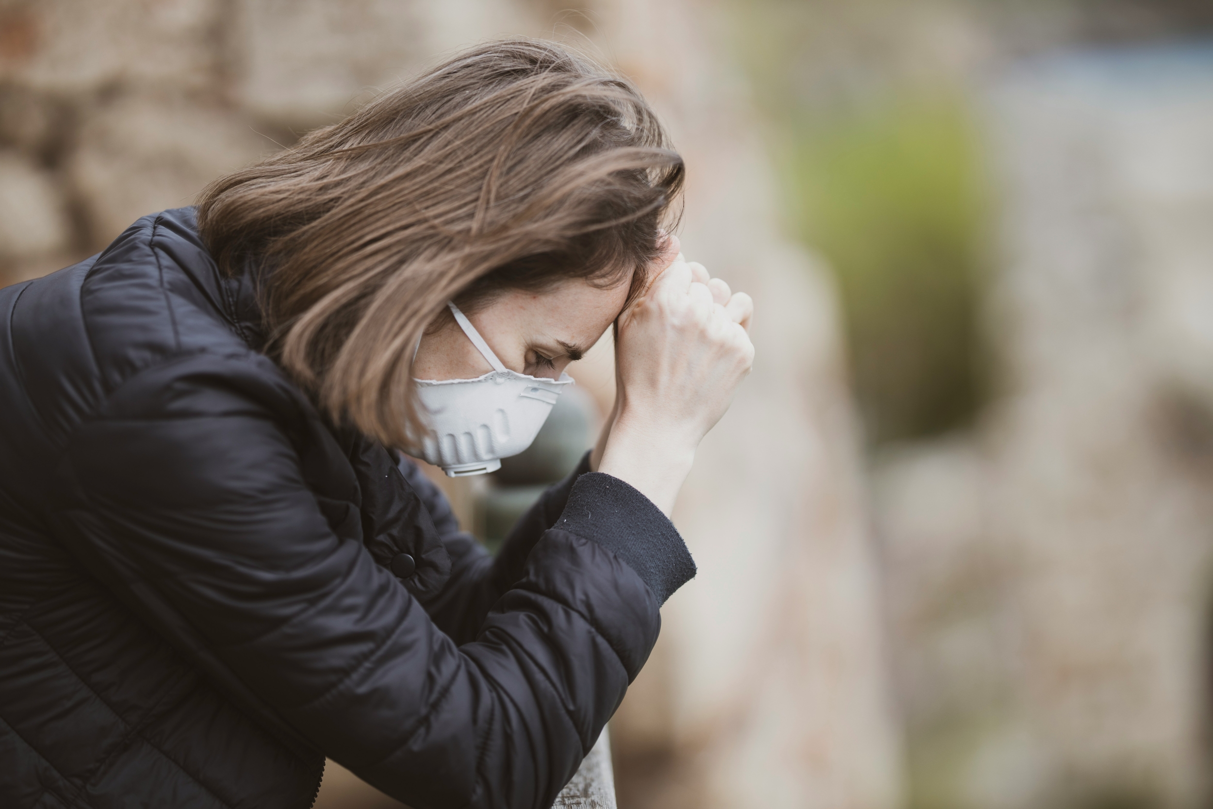 12 Early Disease Symptoms Most People Ignore That Could Be Serious ...