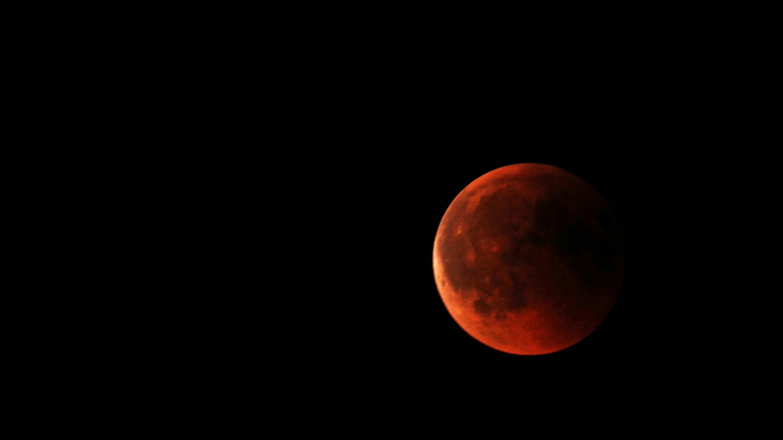 Catch The Blood Moon: Where and When to See the Total Lunar Eclipse on ...