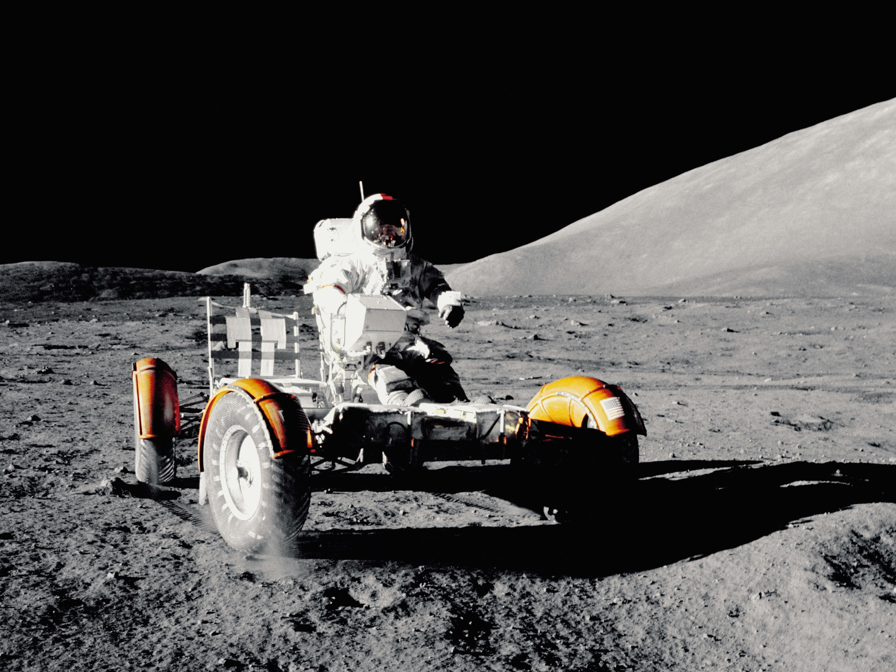 Living on the Moon vs Mars: Which Is More Feasible for Future Space ...