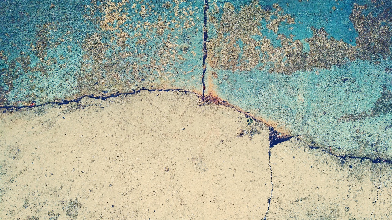 Self‑Healing Materials: Polymers and Coatings That Repair Their Own Cracks