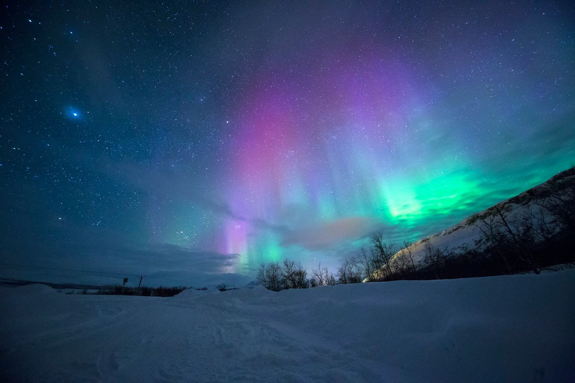 Northern Lights Alert: A Solar Storm Is Hitting Earth Tonight — Here ...